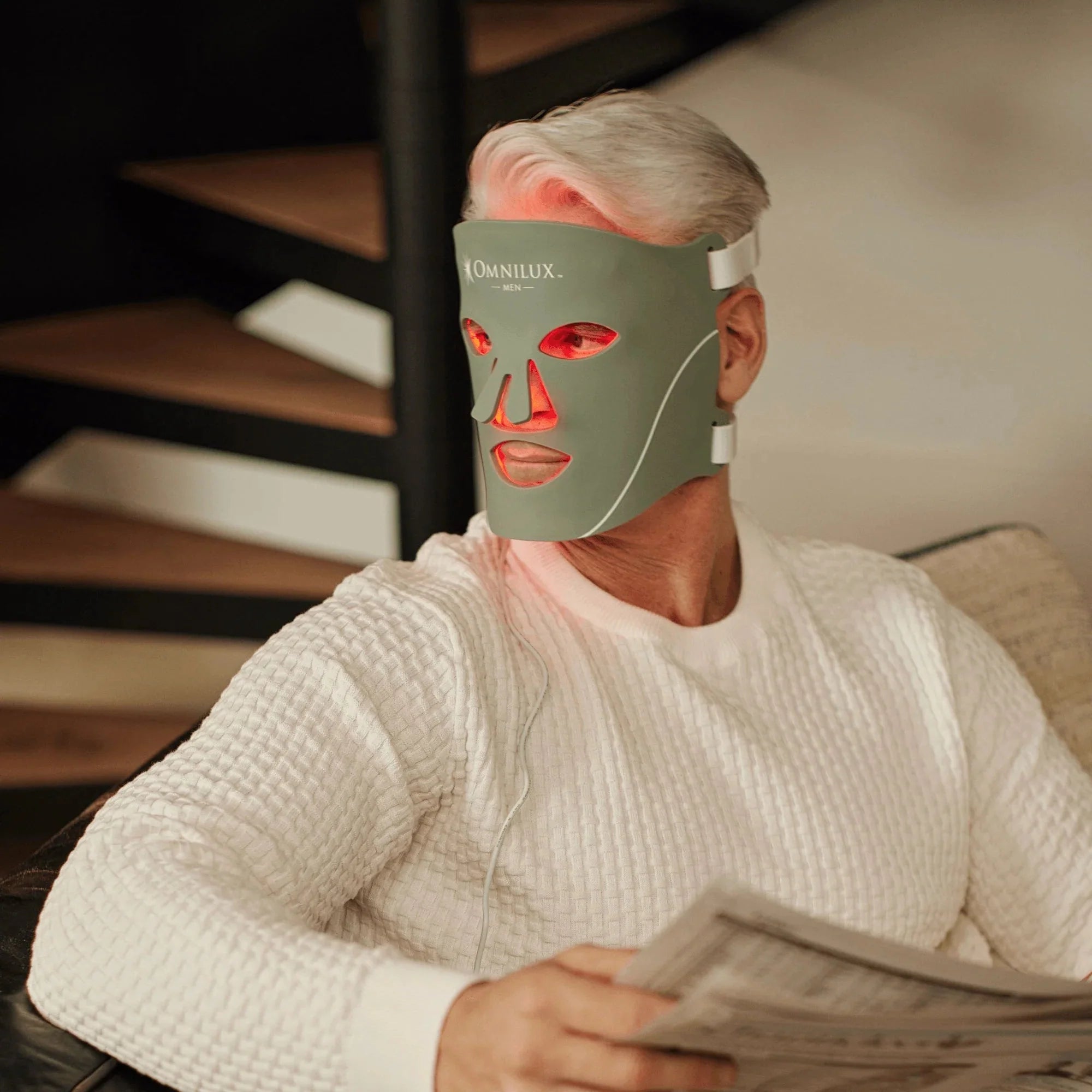 Omnilux Contour Face - Red Light + Infrared Light Therapy (MEN) – こんにちは ...